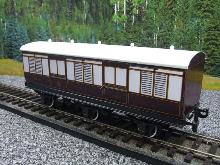 Darstaed O Gauge LNWR Six Wheel Full Brake Coach R/N 13211 - J34569 ...