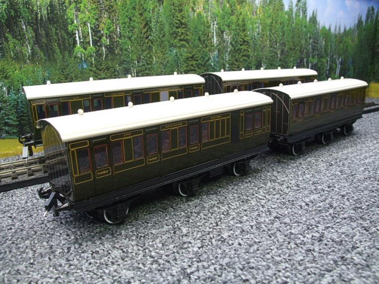 Darstaed O Gauge Southern Six Wheel White Roof x4 Coaches Set 2/3 Rail ...