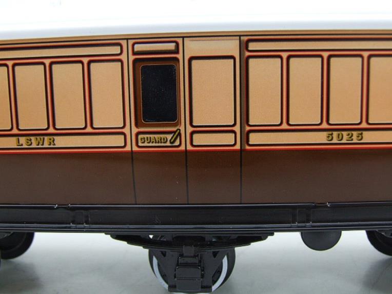 Darstaed O Gauge "LSWR" Six Wheel Full Brake Coach R/N 5025 Boxed ...