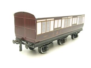 Darstaed O Gauge LNWR Six Wheel Full Brake Coach R/N 13211 - J34569 ...